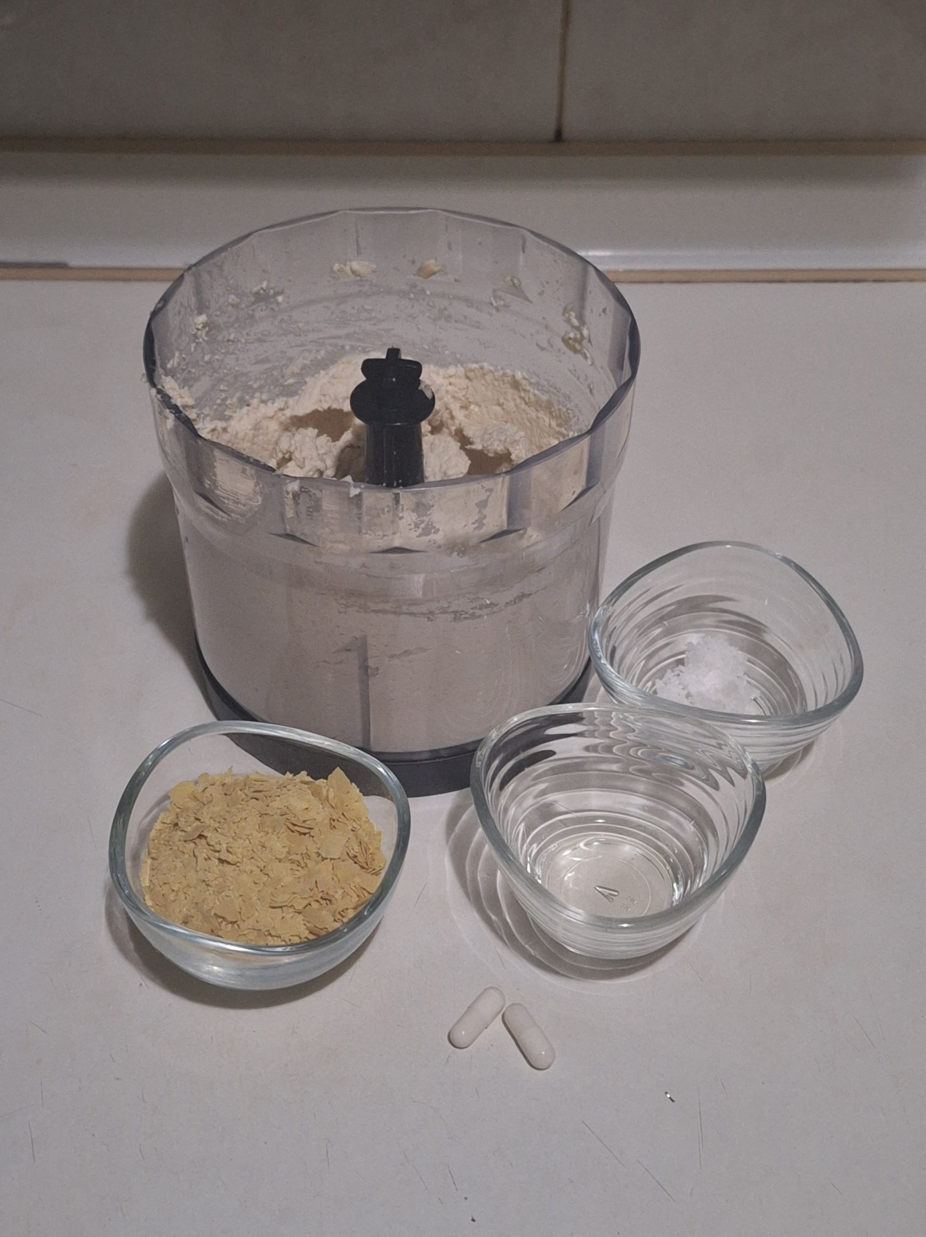 Queso curado de anacardos. – Una de col y otra de azúcar